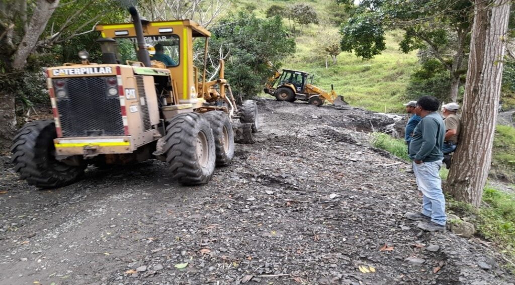 Las fuertes lluvias siguen ocasionando afectaciones en vías terciarias ...
